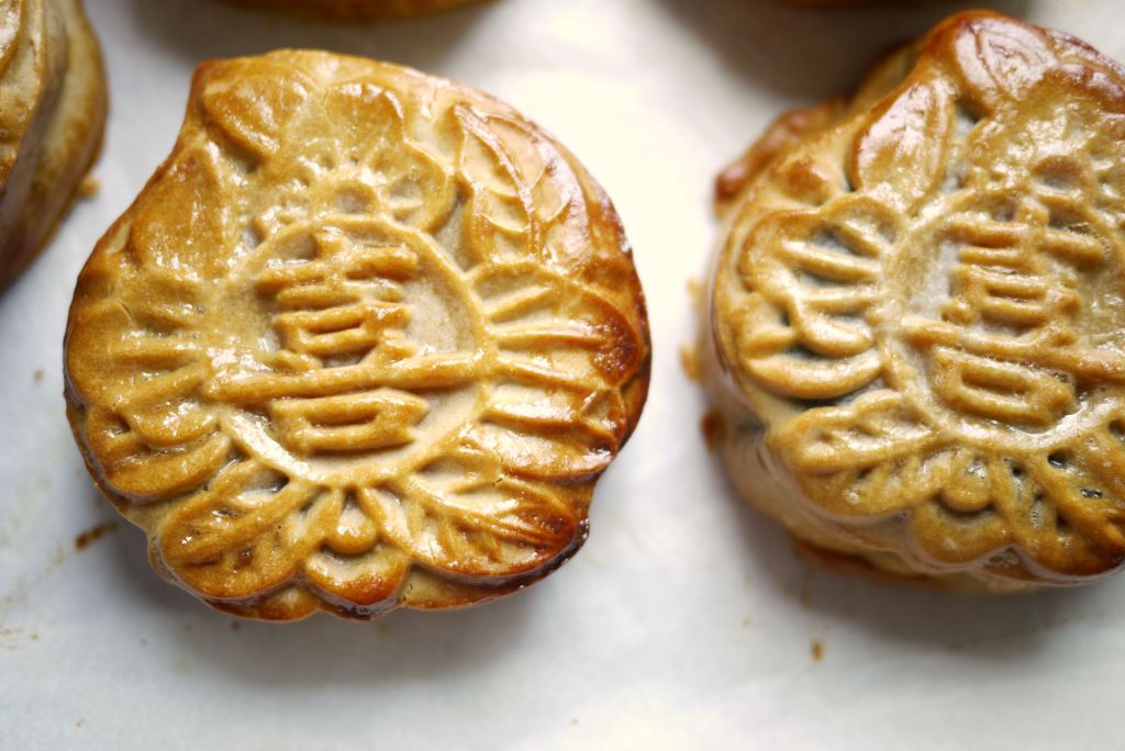 Baking Traditional Mooncakes : 10 Tips – MONO and CO