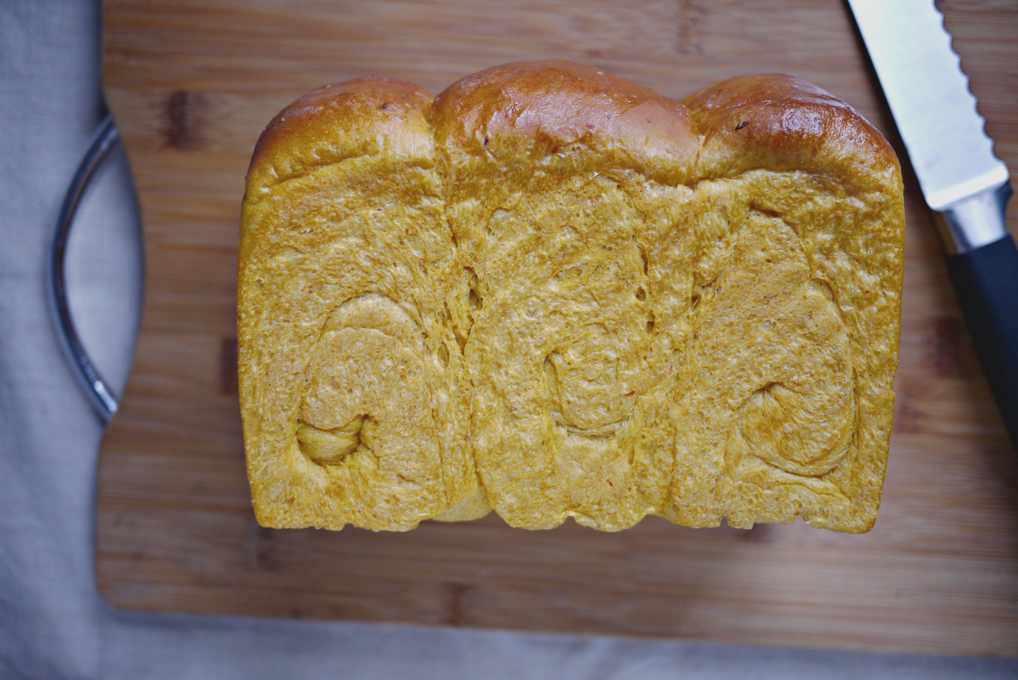 Shaping A Mountain Pullman Loaf – MONO and CO