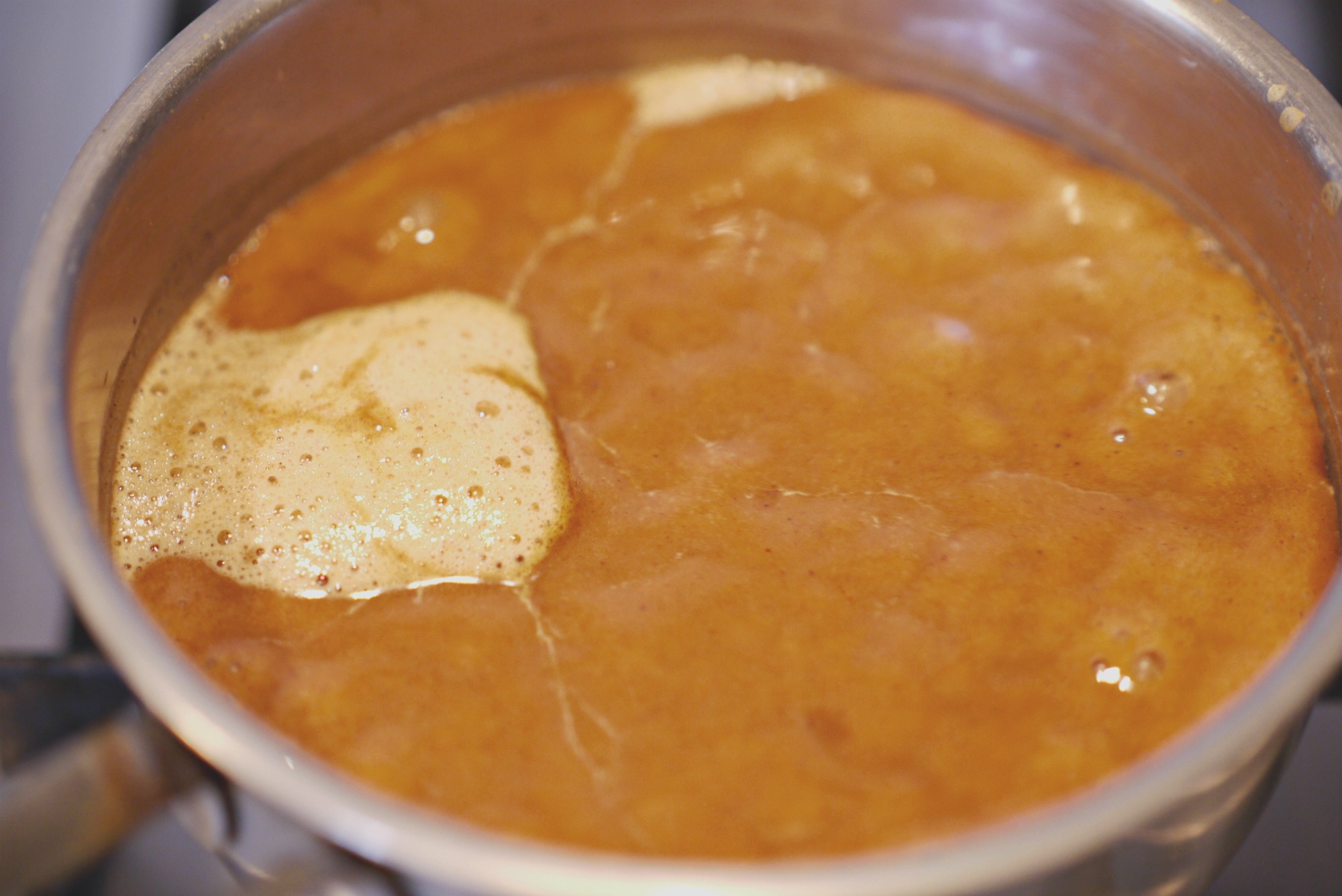 Green Monday : DIY Tea Seed Powder 苦茶籽粉 Detergent – MONO and CO